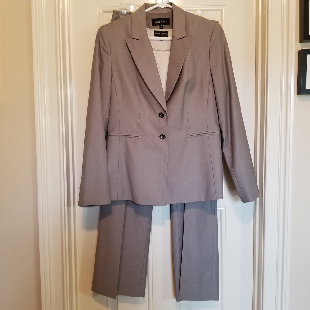 Isabel & Nina 3pc Pant Suit. Beautiful Olive Green. S… - Gem